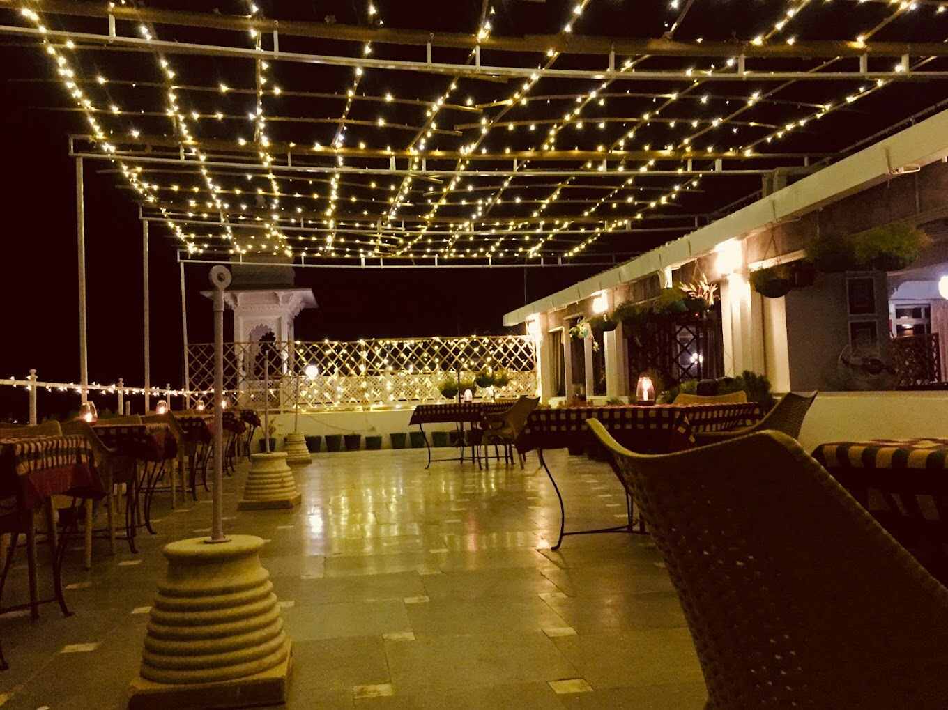 Best Party Places of Udaipur : Where The Night Comes Alive